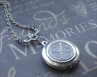 Celtic Knot Locket - Etsy