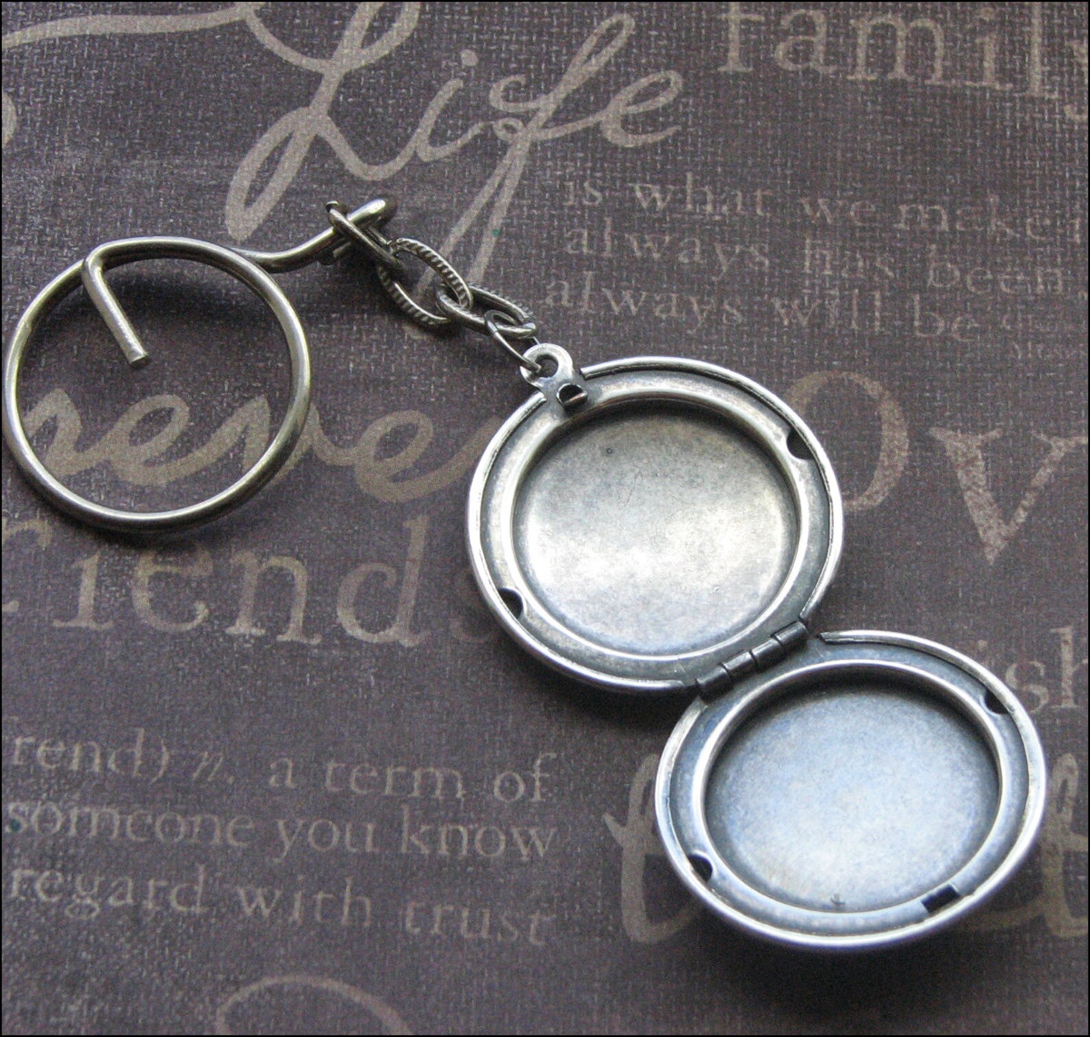 Compass Keychain Locket Key Chain Locket Compass Jewelry - Etsy