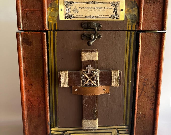 Vampire Slayer Kit: a Steampunk Artist's Representation. - Etsy