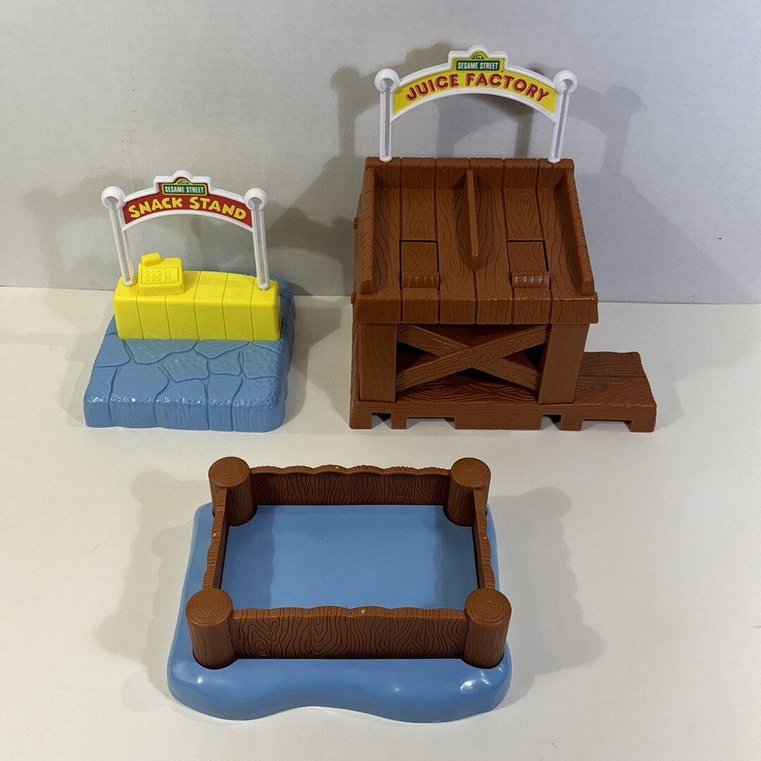 1996 Tyco Sesame Street Snack Stand Juice Factory Elmos Radio Control ...