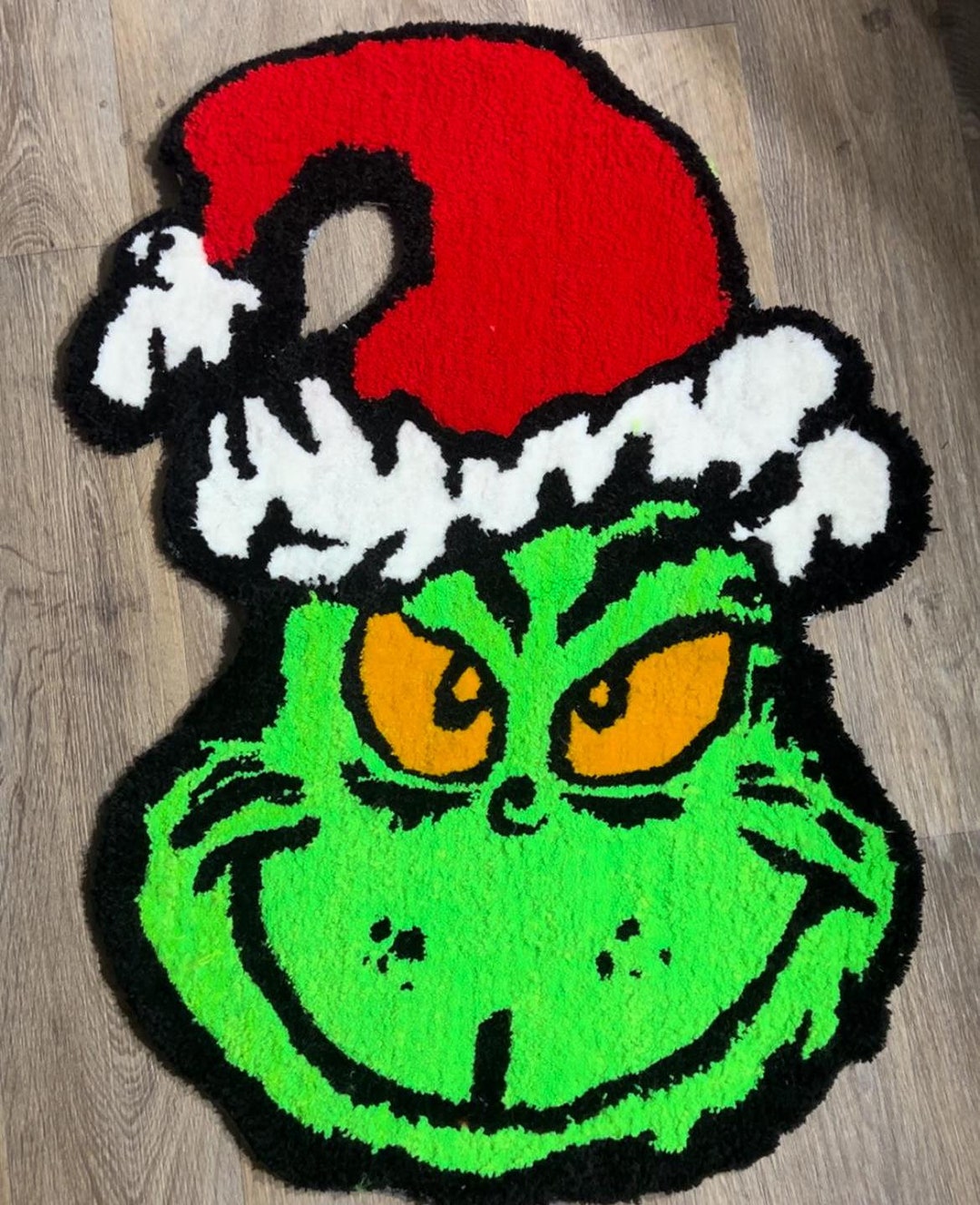 Santa Grinch Christmas Hand Tufted Custom Rug, Handmade Rug, Grinch ...