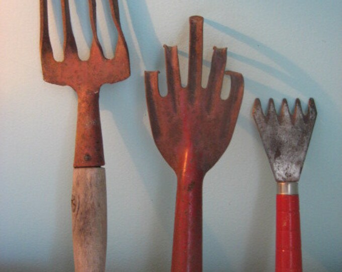 Vintage Red Garden Tool Collection - Etsy