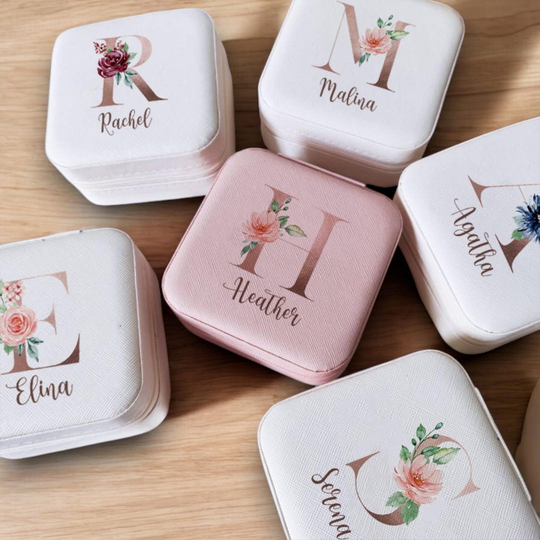 Personalized Leather Jewelry Box: Custom Name Travel Case - Etsy