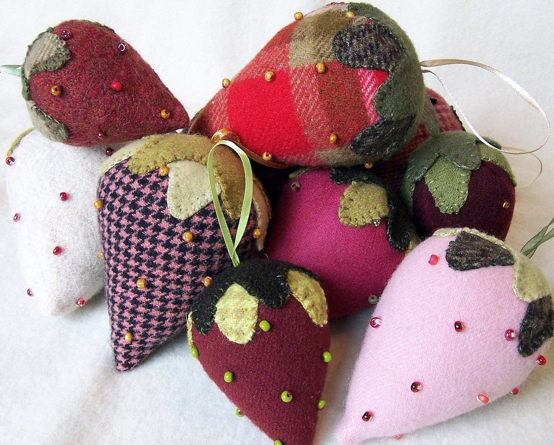 PDF - Beaded Berries Pattern - Wool Strawberry - Three Sheep Studio - Etsy