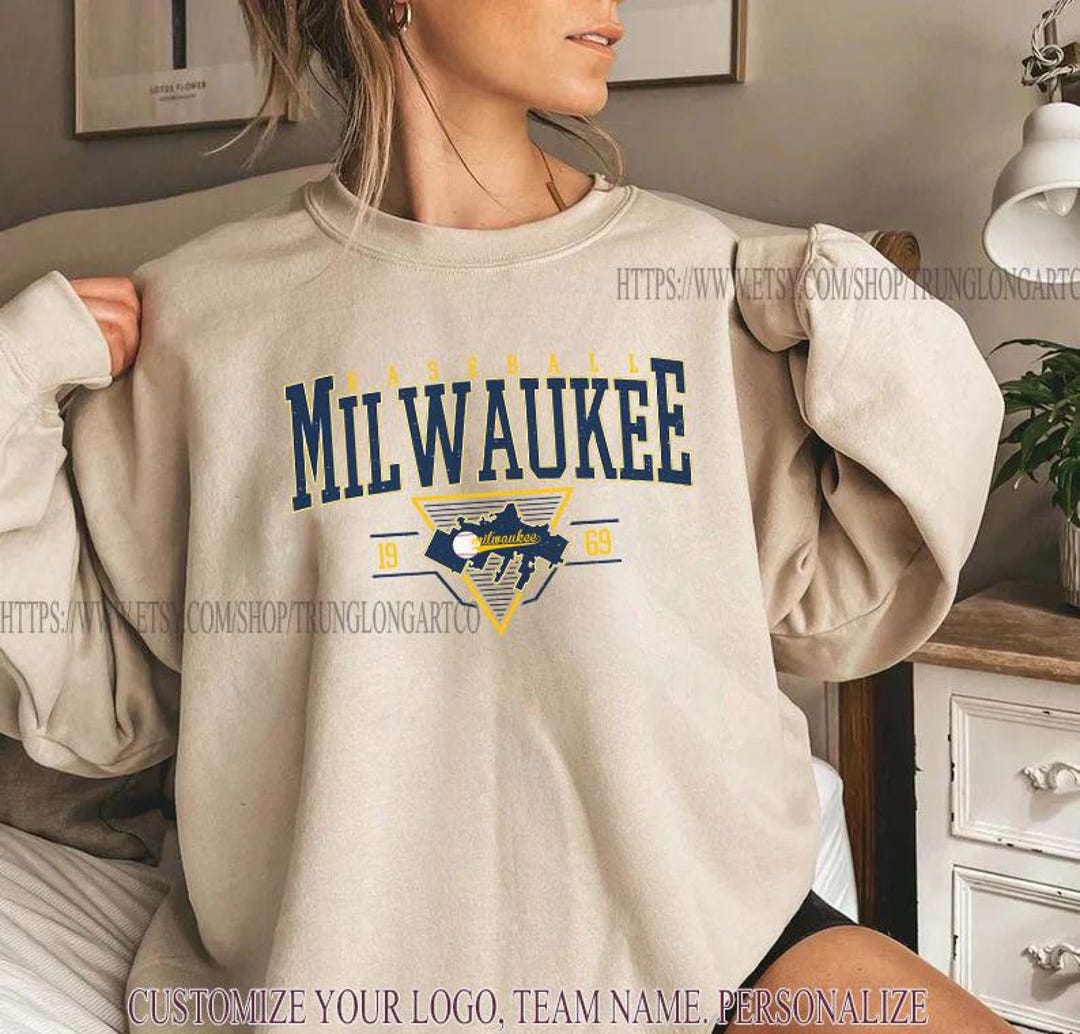 Vintage Milwaukee Brewer Crewneck Sweatshirt / T-shirt, Brewers EST ...