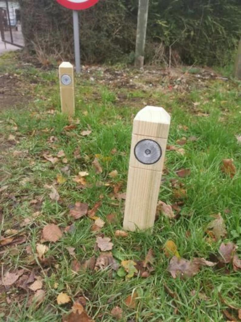 Wooden Timber Decorative Verge Posts With Reflectors and Ground Rod ...
