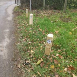 Wooden Timber Decorative Verge Posts With Reflectors and Ground Rod ...