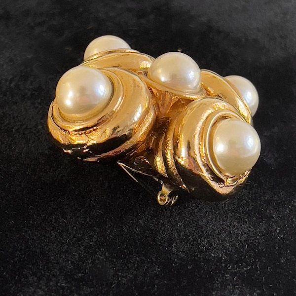 Jacky Pin - Etsy