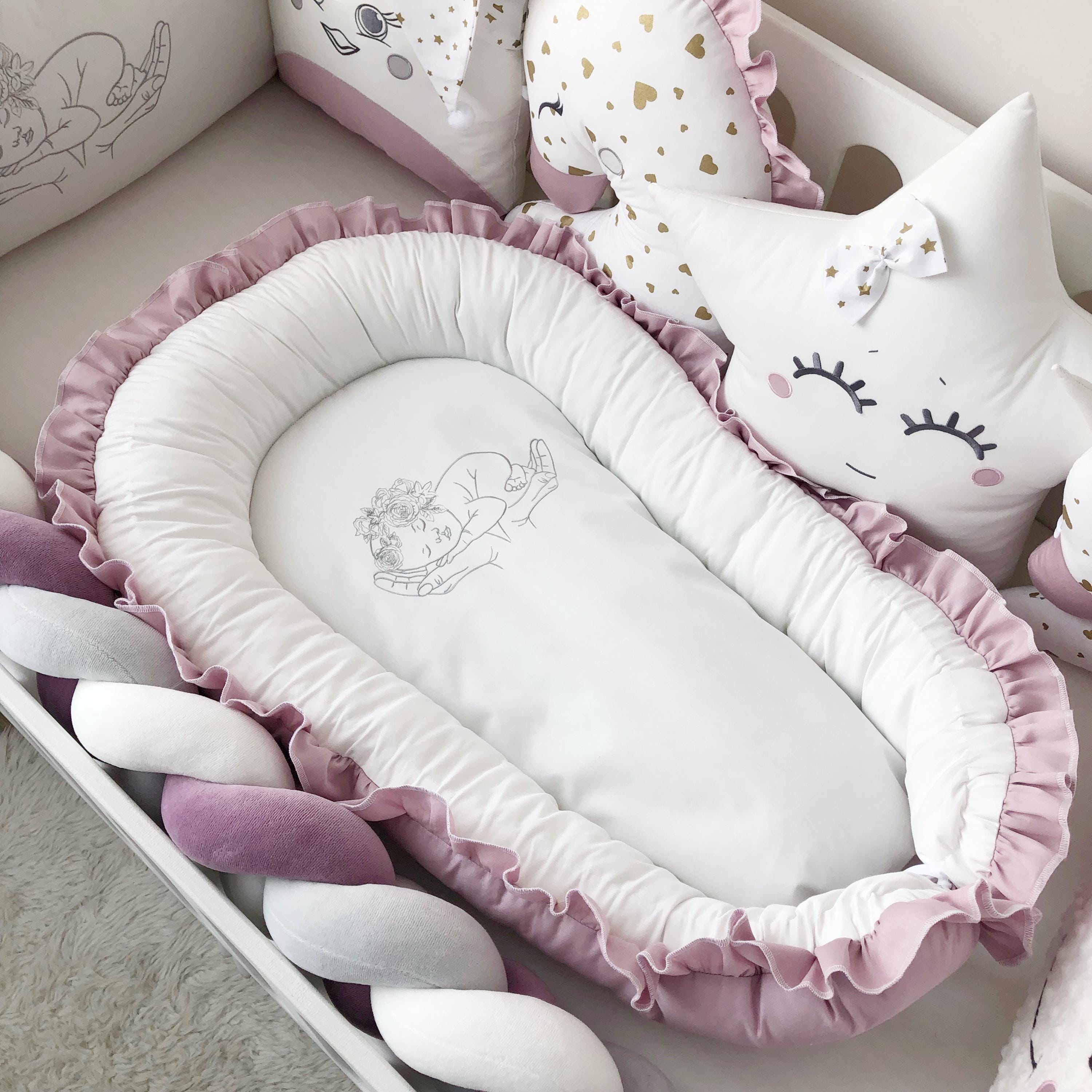 Newborn Baby in Hands Embroidery Design - Baby Embroidery Design - JEF ...