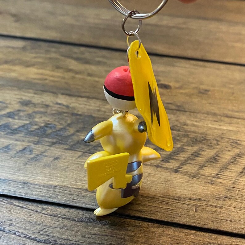 Pikachu Pokeball Pokémon Keychain - Etsy