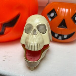 Halloween Skull Wind up Chattering Toy Mr Bones VINTAGE by ...