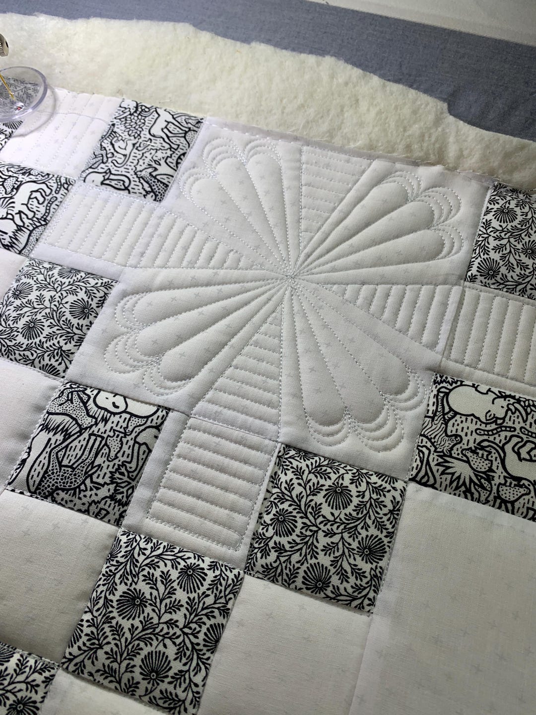 Cillian Irish Chain Quilt Block Digital Design for Computerized Longarm ...