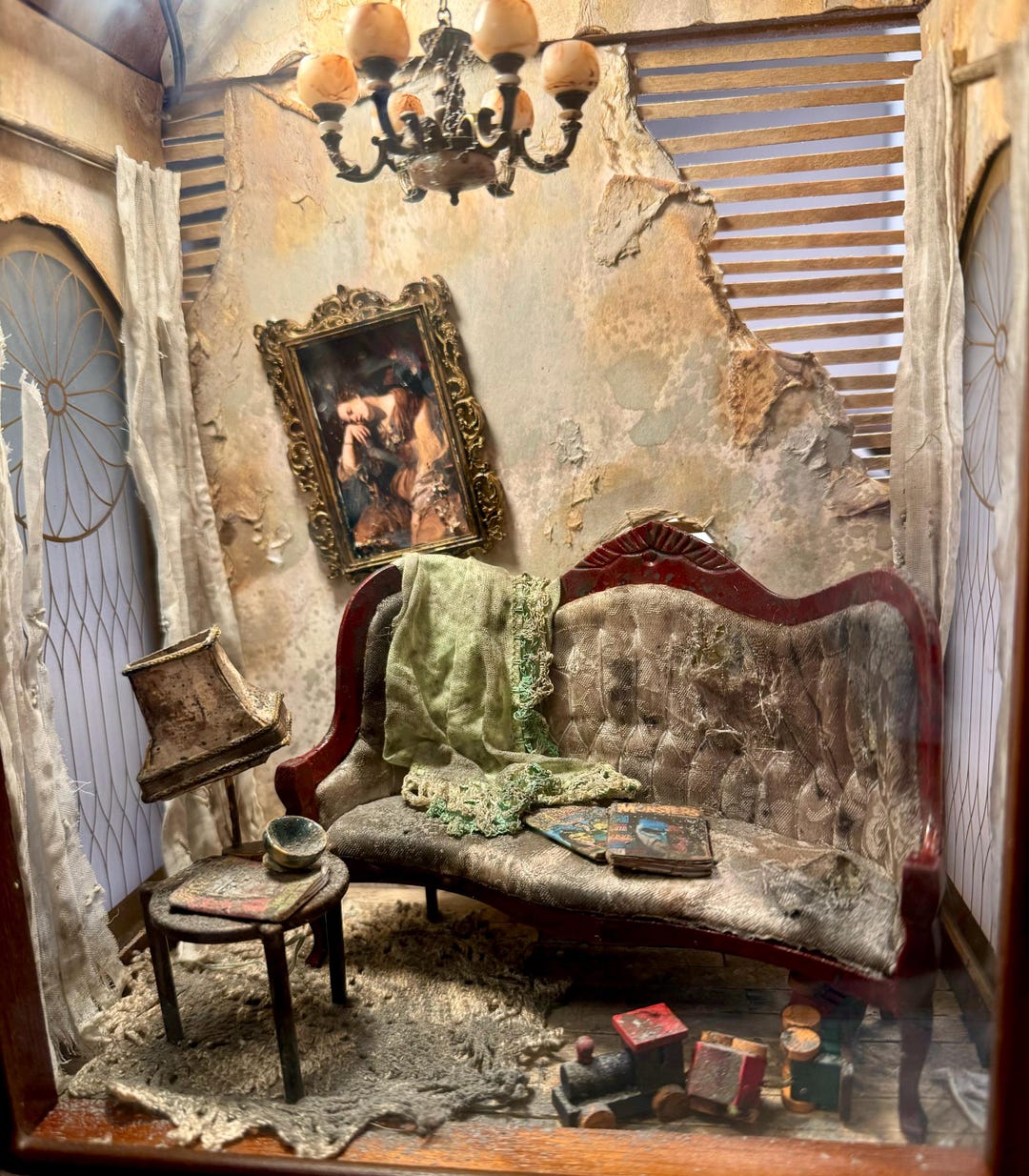 Miniature Abandoned Room Diorama - Etsy