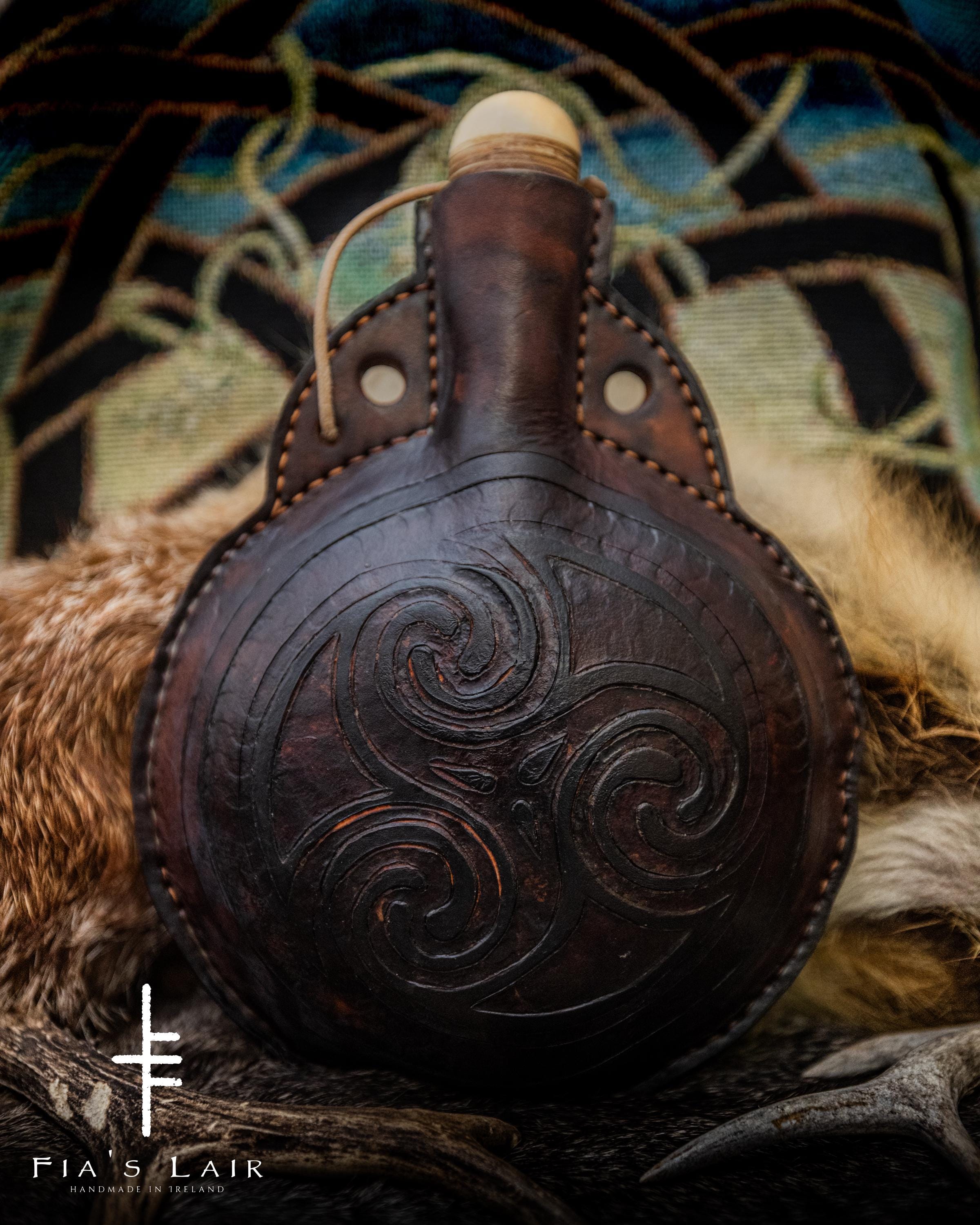 Leather Medieval Costrel / Gourd / Waterbottle - Etsy