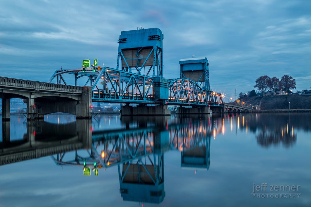 Blue Bridge at Night! the Blue Bridge / Interstate Highway Bridge ...