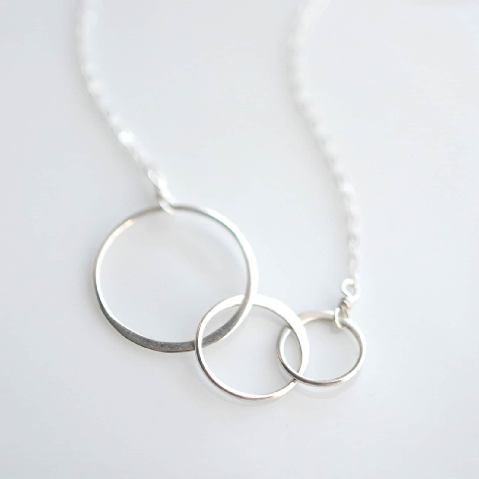 Sterling Silver Interlocking Circles Necklace - Everyday Minimalist ...