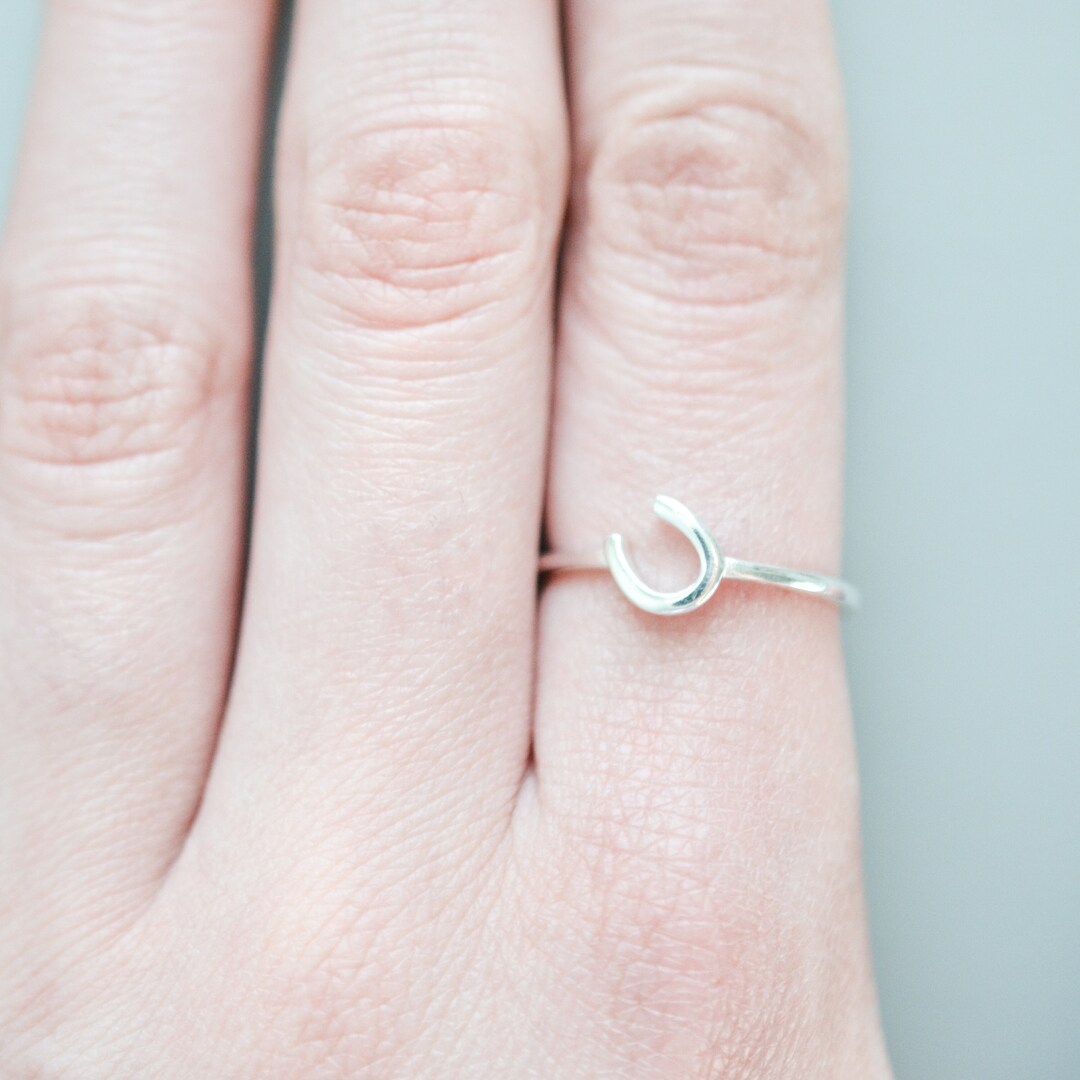 Sterling Silver Good Luck Ring - Simple Horseshoe Ring Lucky Horse ...