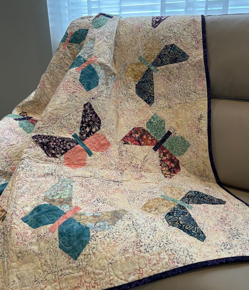 Handmade Butterfly Quilt in Batiks - Etsy