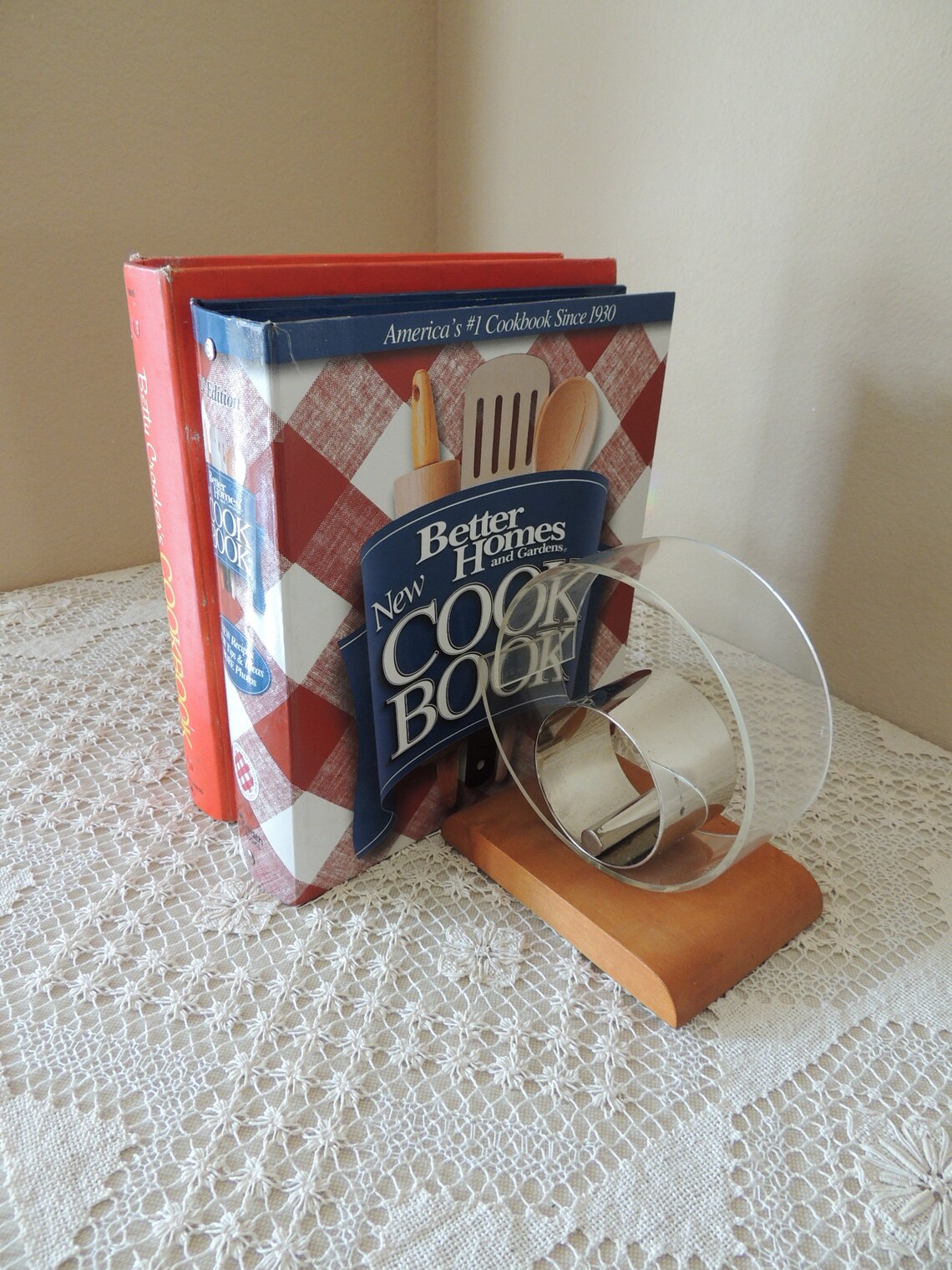 Round Wood Bookends. Art Deco Style Bookends. Plastic Wood - Etsy