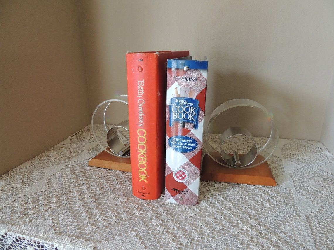 Round Wood Bookends. Art Deco Style Bookends. Plastic Wood - Etsy