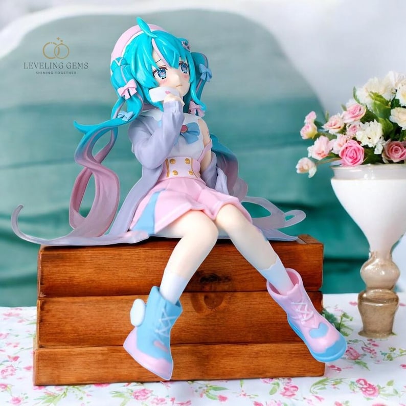 Hatsune Miku Figurine PVC Kawaii Anime Figure for Desk Décor ...