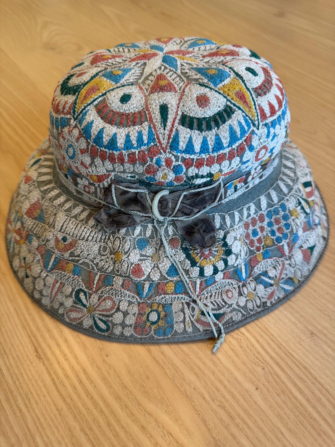 Hard to Find Vintage Peruvian Womans Embroidered Wool Sombrero From ...