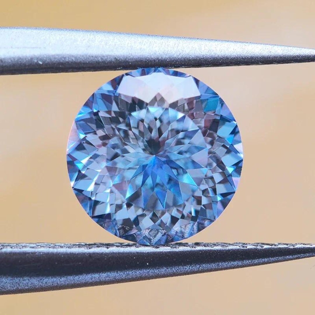Moissanite 100 Face Cut Round Shape Lavender Color VVS1 Gemstone Charms ...