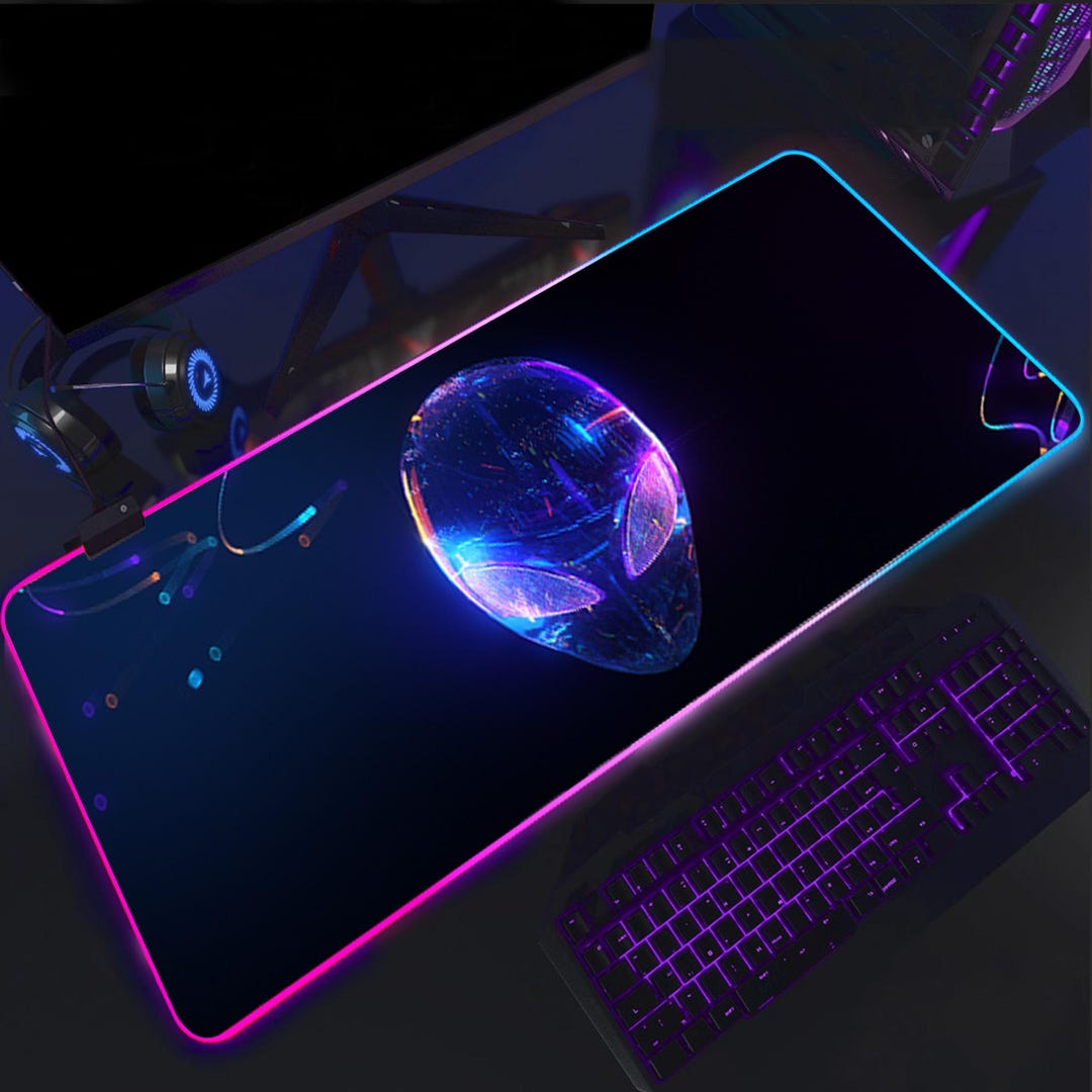 RGB Lighting Alien Desk Mat, Alien Gaming Mouse Pad LED With Non-slip ...