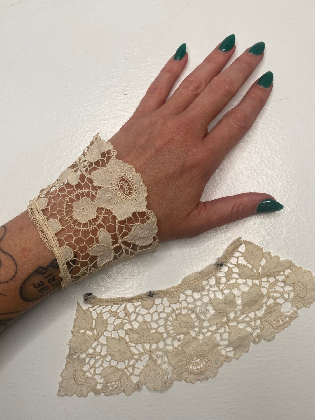 Victorian-era Lace Cuffs. Late 1800s-early 1900s. Beautiful, Delicate ...