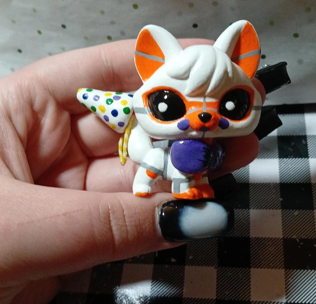 Littlest Pet Shop Custom FNAF Lolbit - Etsy