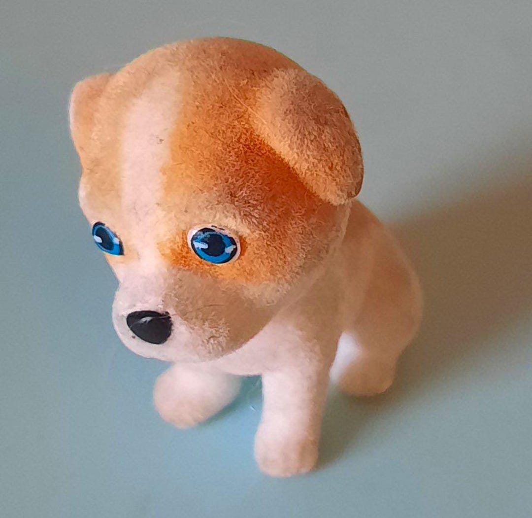 Puppy in My Pocket Tan White Flocked MEG Dog 1.5" Figure Littlest Pet ...