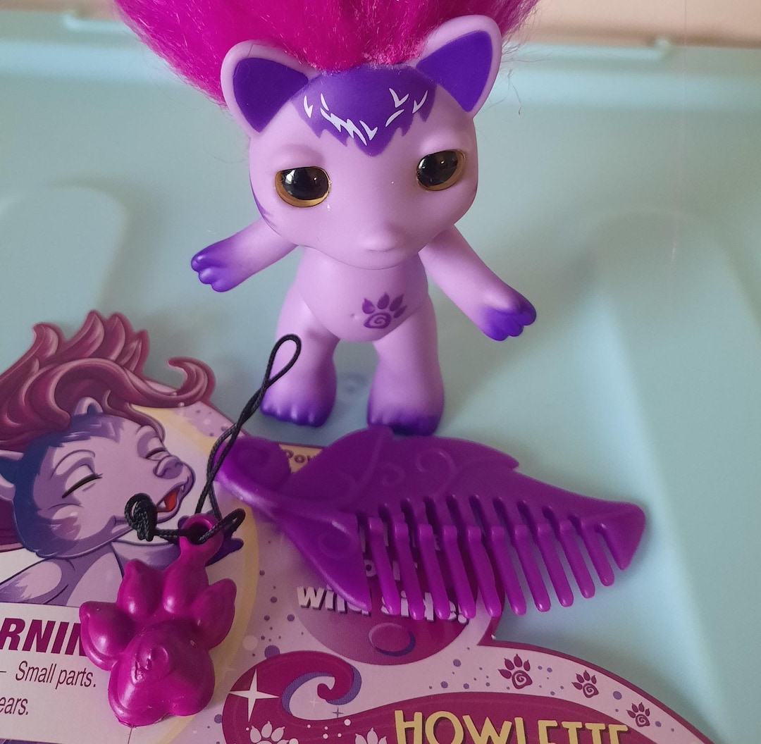 Zelfs Howlette Medium Figure 2.5" Loose With Accessories Moose Toys ...