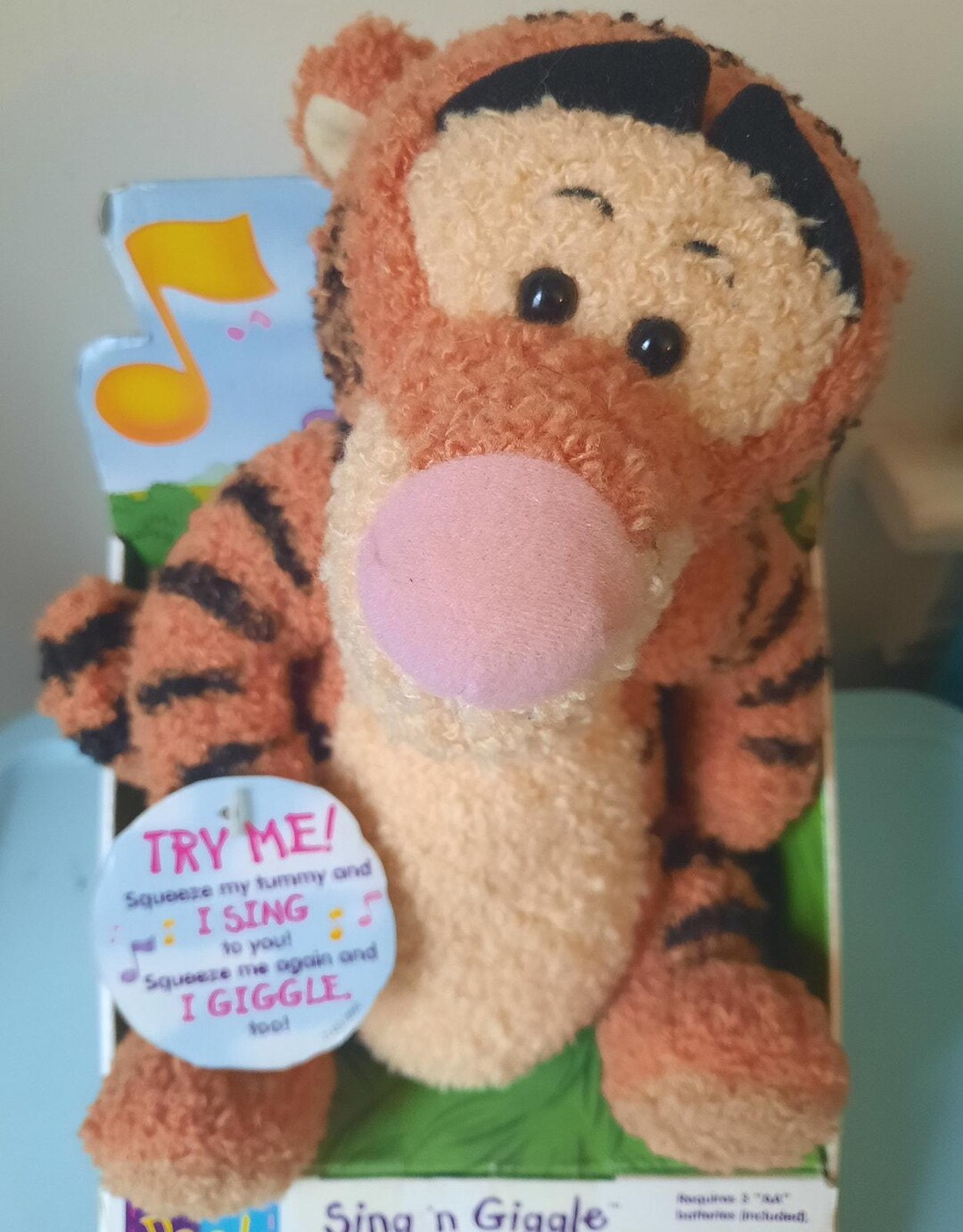 Vintage Sing N Giggle Tigger Plush in Box Not Working Fisher Price 1998 ...