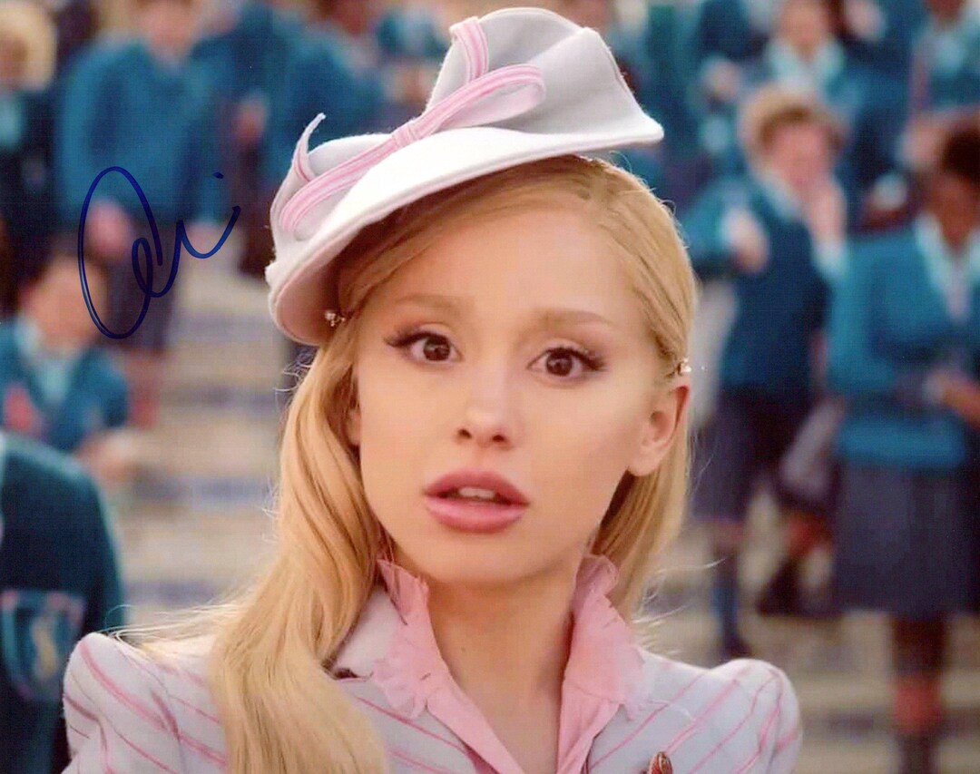 Arianna Grande in Person Signed Photo - WICKED - Etsy