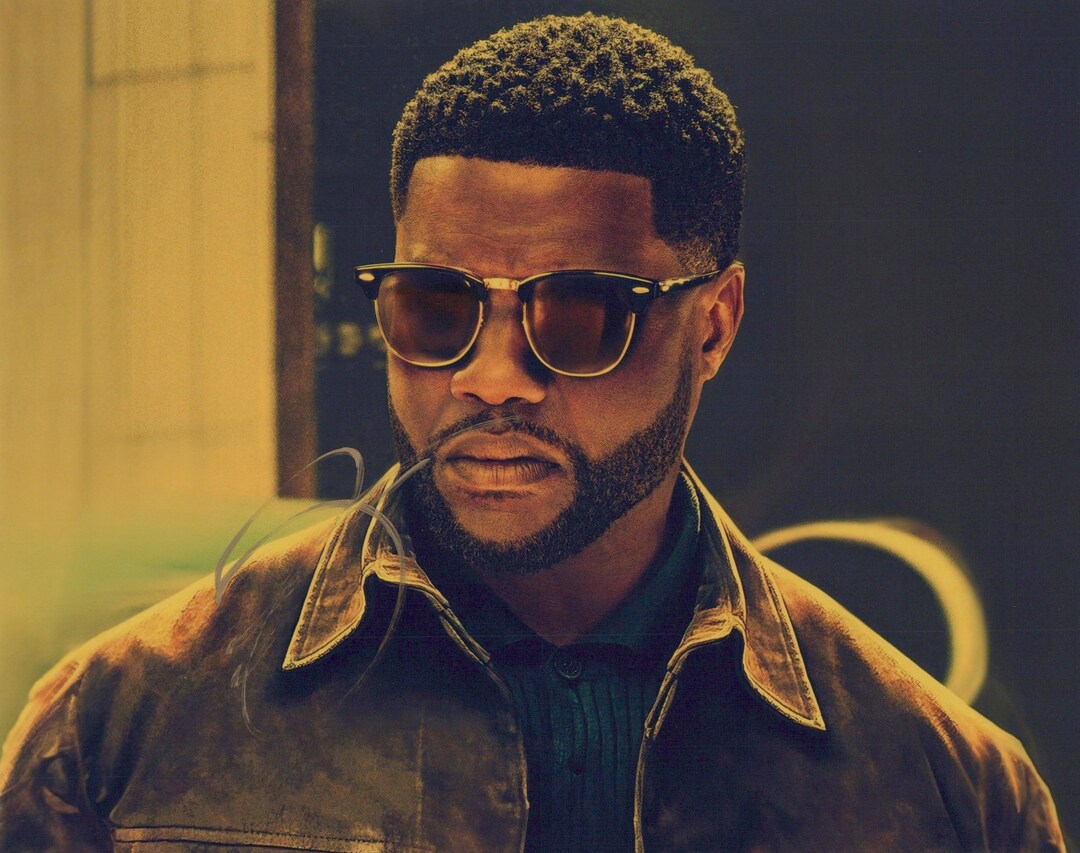 Kevin Hart in Person Signed Photo - LIFT - Etsy
