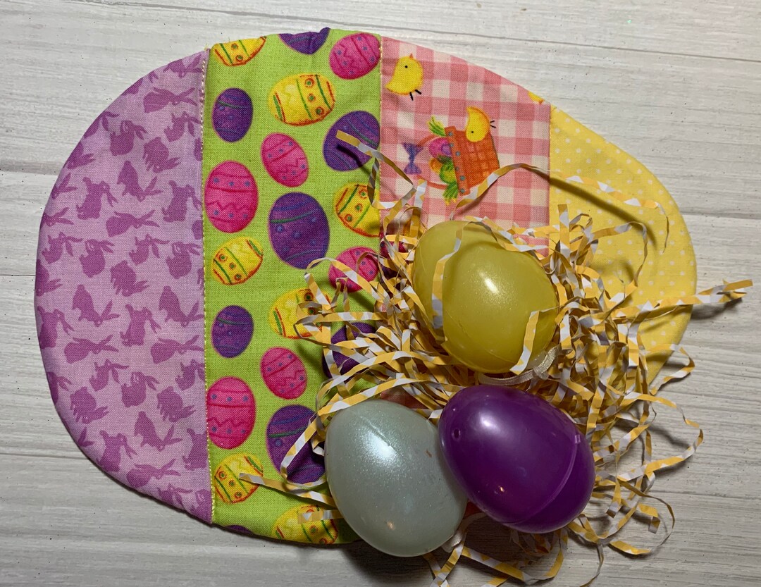 10" Easter Egg Shape Quilted Candle Mat Doily Handmade Patchwork Easter ...