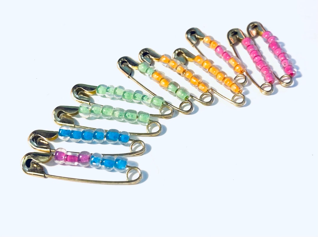 Set of 10 Nostalgic Safety Pin / Handmade Friendship Pins - Pastel ...