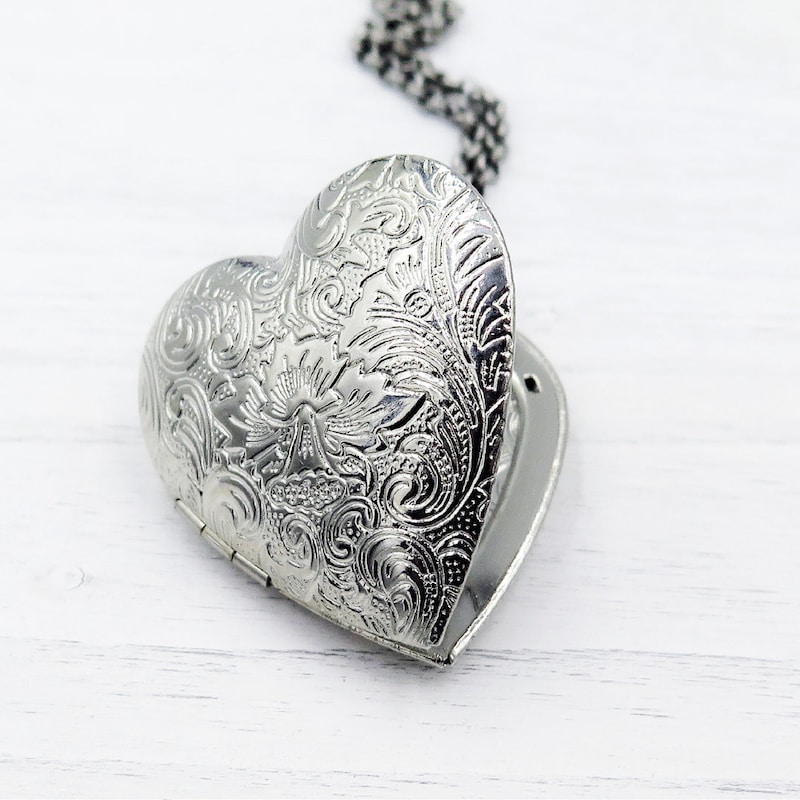 Heart Locket - Etsy
