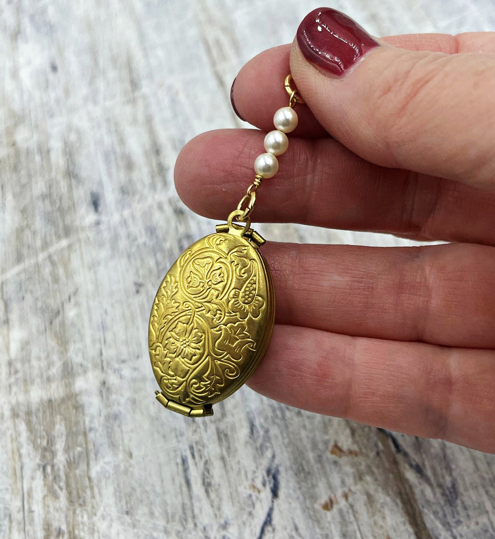 Four Photo Wedding Bouquet Locket, Bridal Locket With Pearls, Bouquet ...