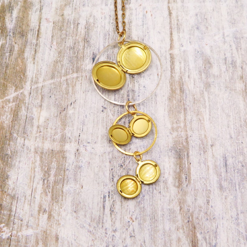 Personalized Photo Locket Necklace: Modern Family Tree Jewelry - Etsy