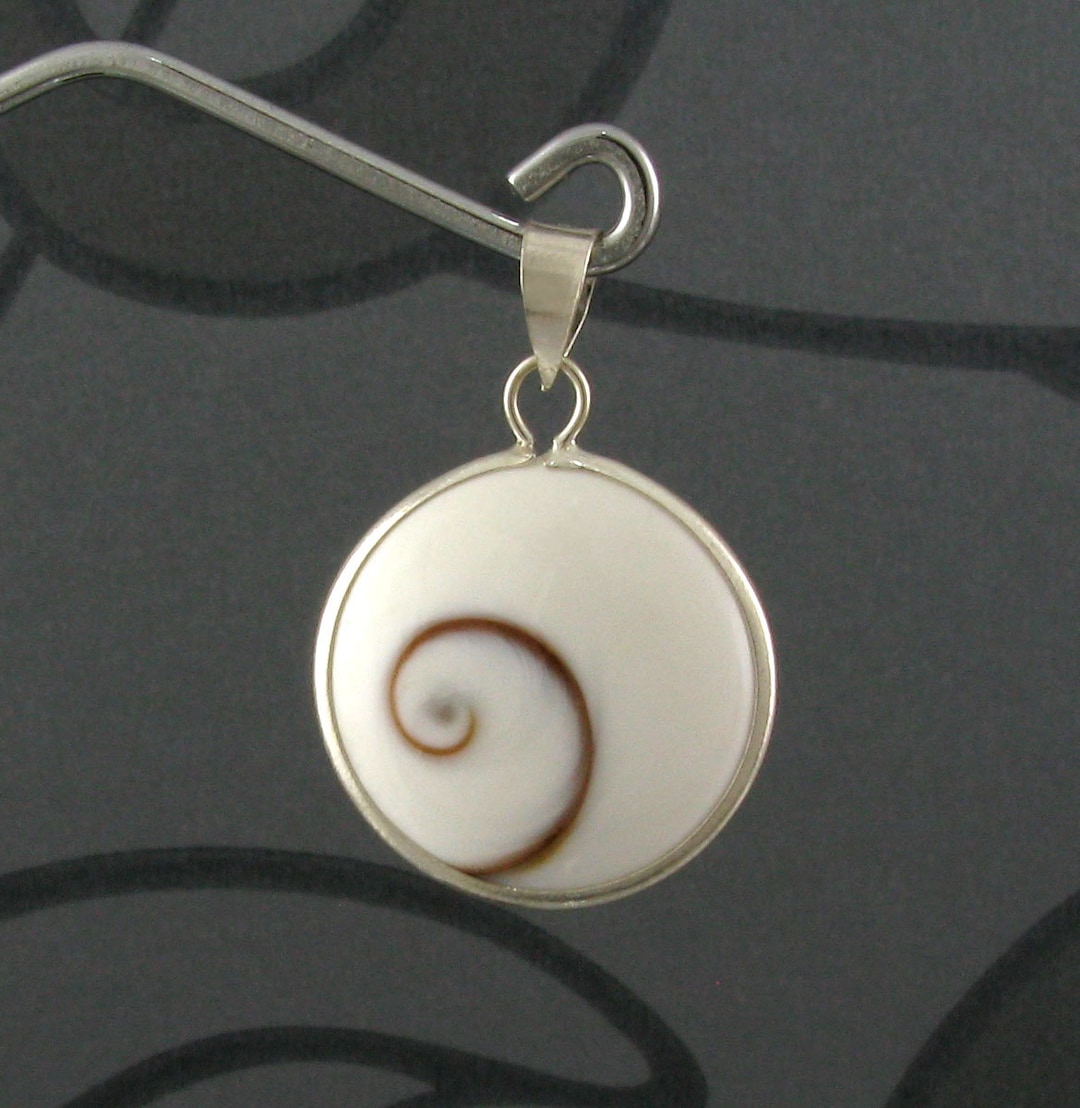 Round Shiva Eye Shell With 925 Sterling Silver Bail Pendant (12 Mm) - Etsy