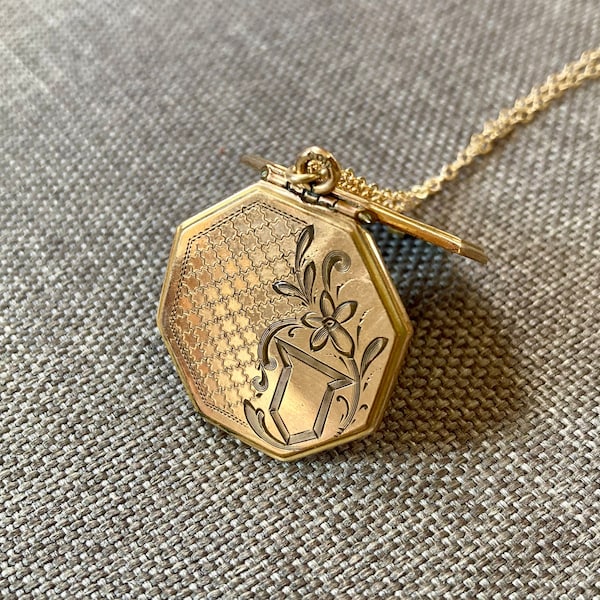 Antique Lockets - Etsy