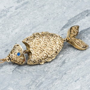 Vintage Fish Locket Necklace, Fish Necklace Movable Pendant, Long Gold ...