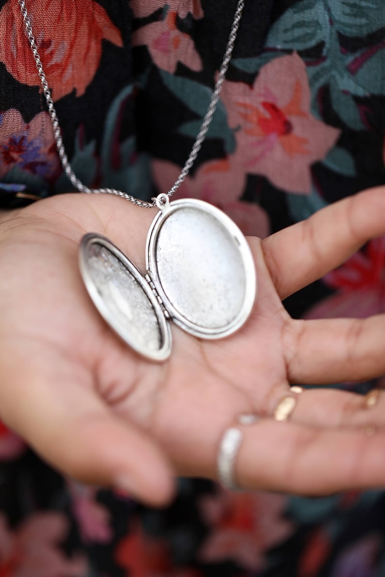 Roses Silver Locket Necklace Vintage Locket Design Large - Etsy