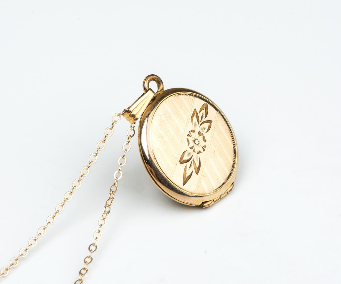 Art Nouveau Floral Locket Pendant, Simple Locket Gift, Long Antique ...