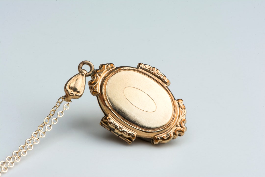 Unique Victorian Gold Filled Oval Locket With Circular Crest Design ...