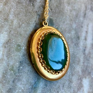 Medium Vintage Jade Locket Green Stone Necklace, Oval Locket, 12kt Gold ...