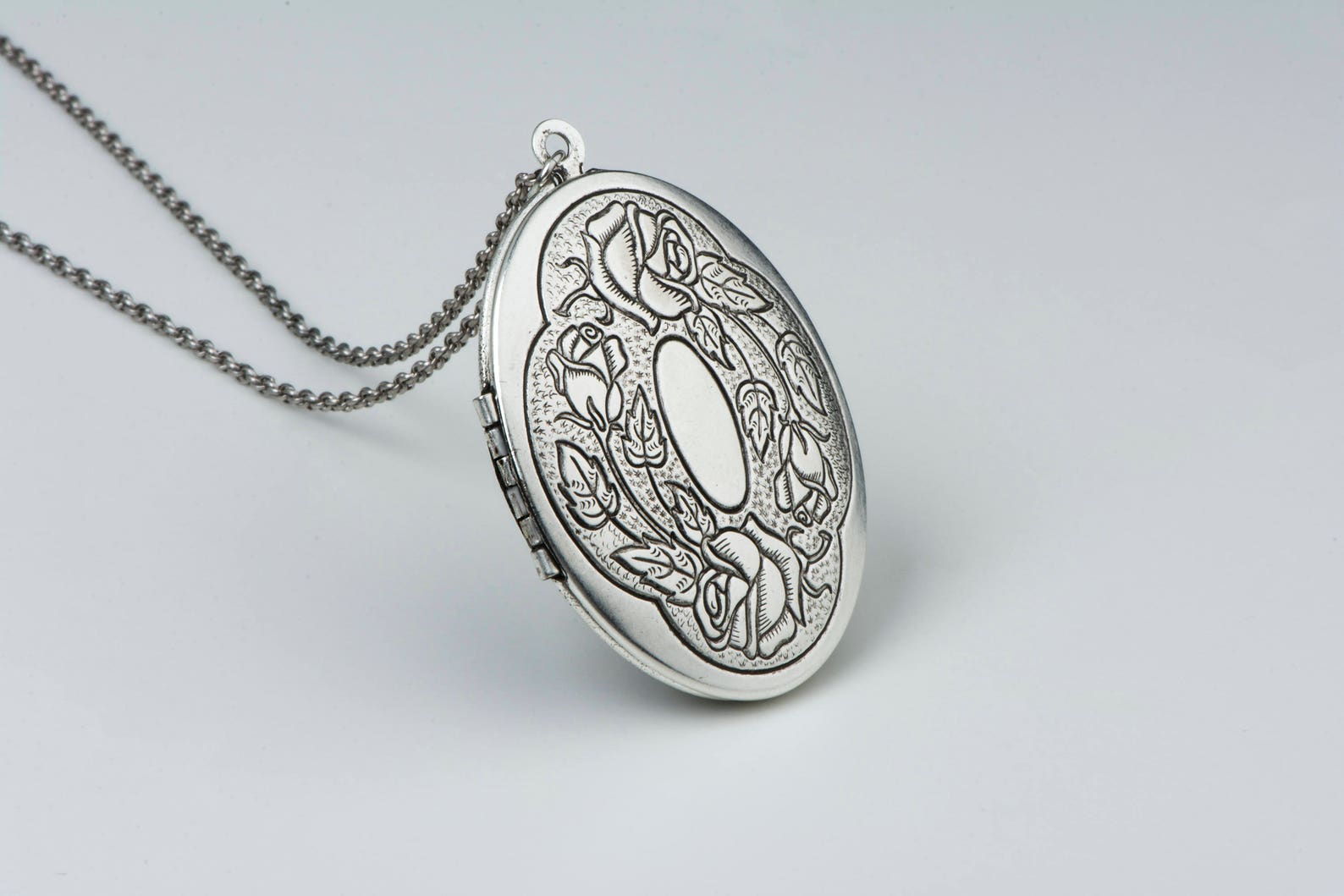 Roses Silver Locket Necklace Vintage Locket Design Large - Etsy