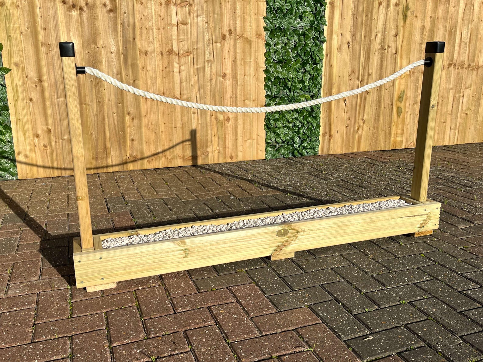 Chain & Rope Barrier Divider Border Fence for Driveway / Gardens ...