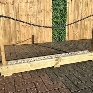 Chain & Rope Barrier Divider Border Fence for Driveway / Gardens ...
